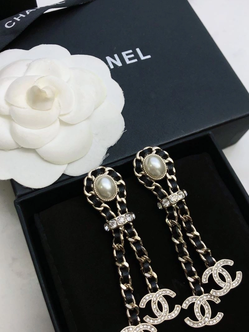 Top mirror Chanel Earrings