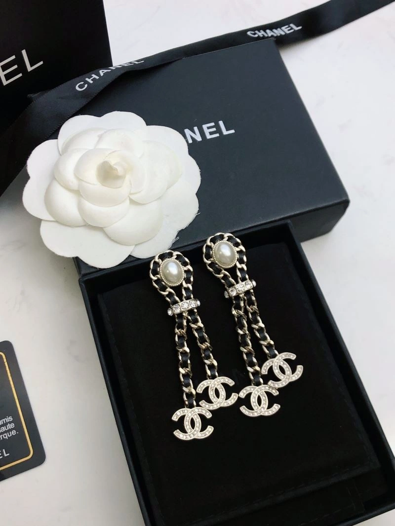 Top mirror Chanel Earrings