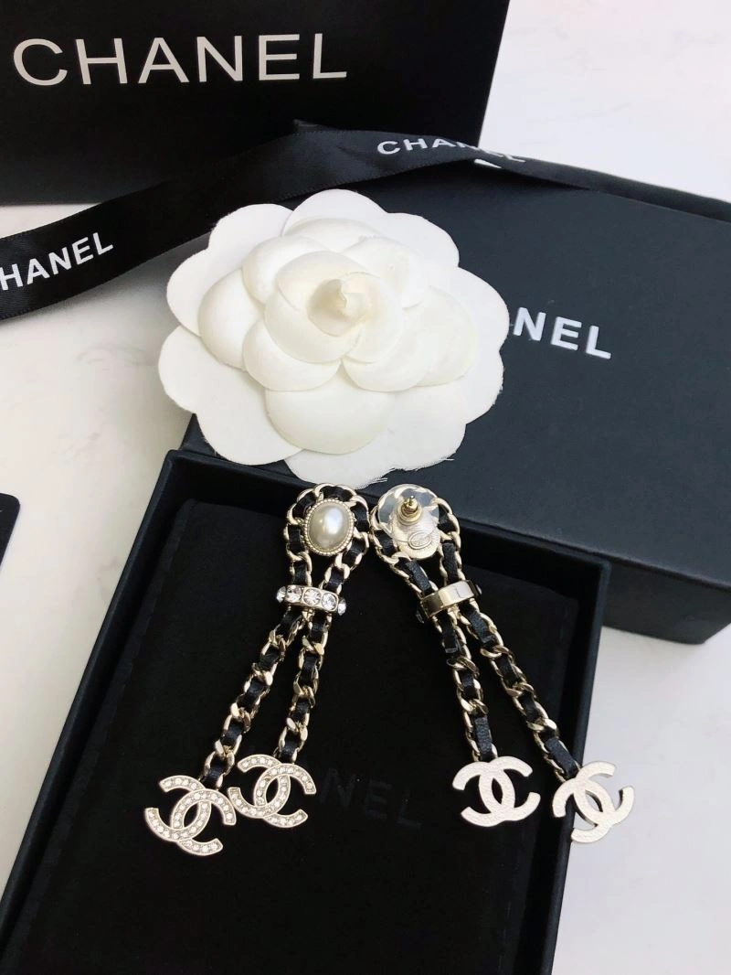 Top mirror Chanel Earrings