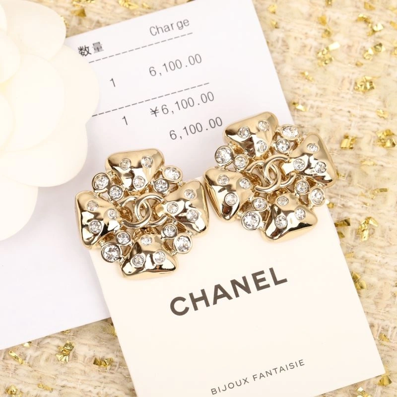 Top mirror Chanel Earrings