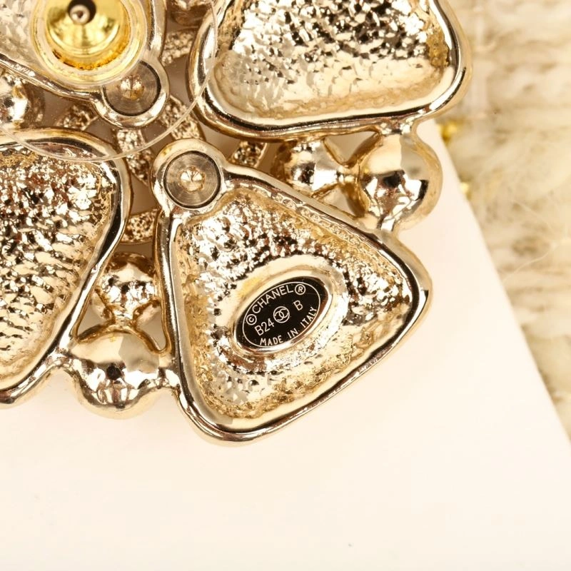 Top mirror Chanel Earrings