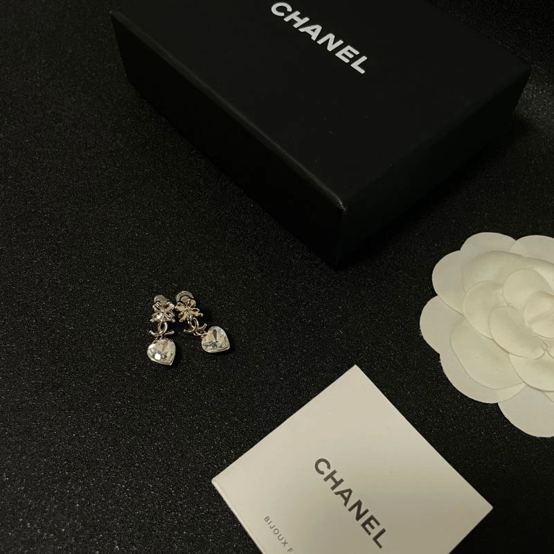 Top match Chanel Earrings