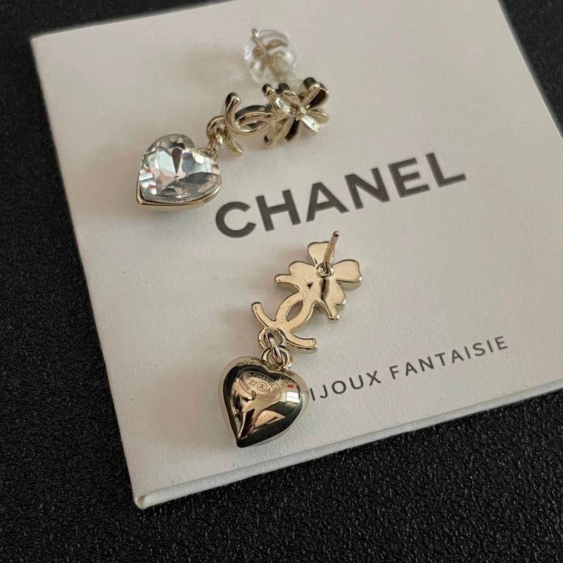 Top match Chanel Earrings