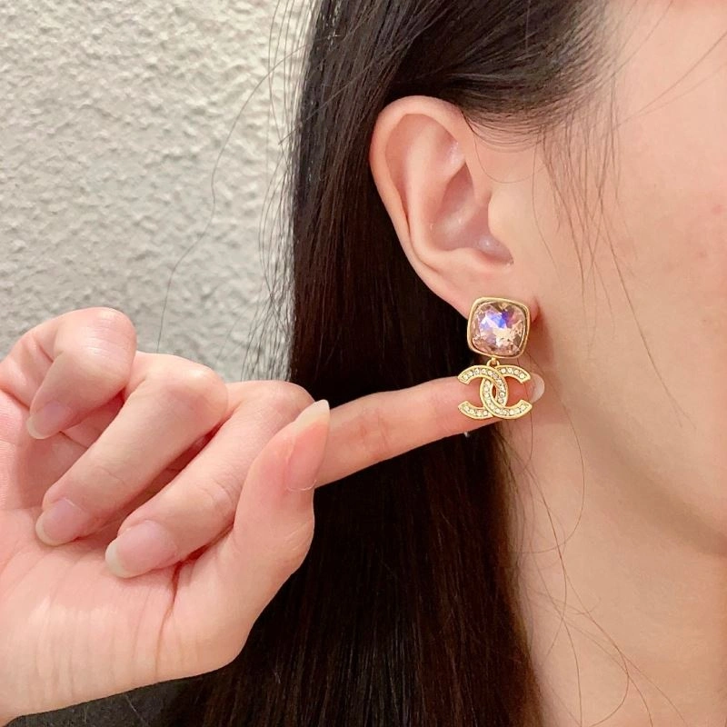 Top mirror Chanel Earrings