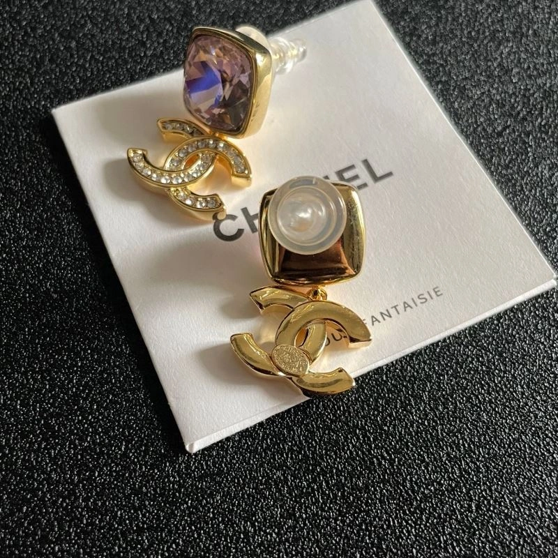 Top mirror Chanel Earrings