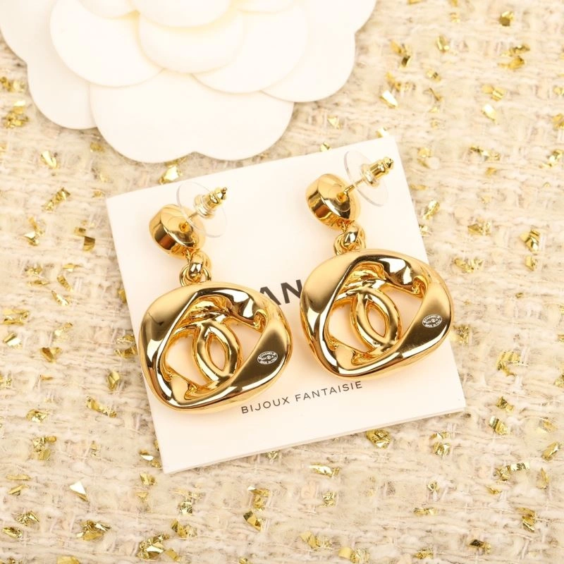 Top match Chanel Earrings