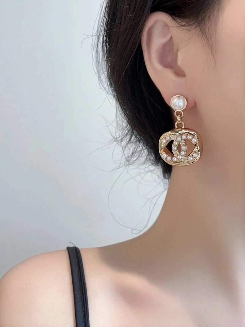 Top match Chanel Earrings