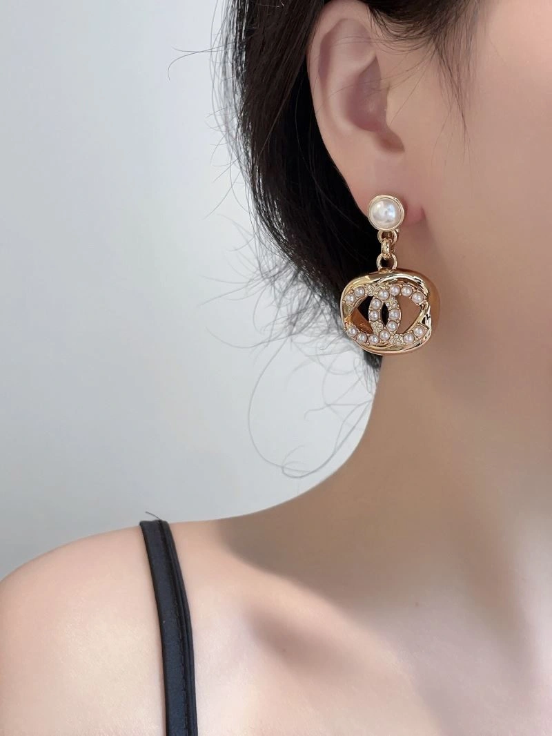 Top match Chanel Earrings