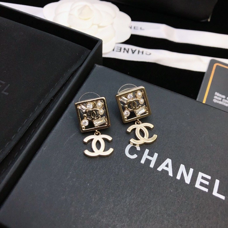 Accurate model Chanel Earrings