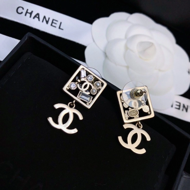 Accurate model Chanel Earrings