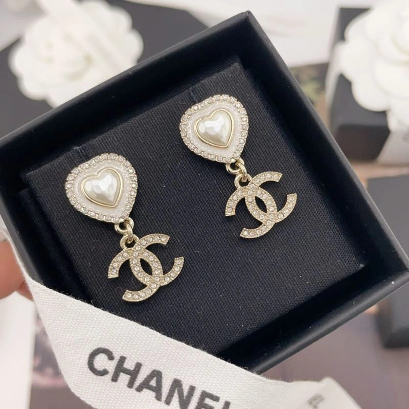 Top match Chanel Earrings