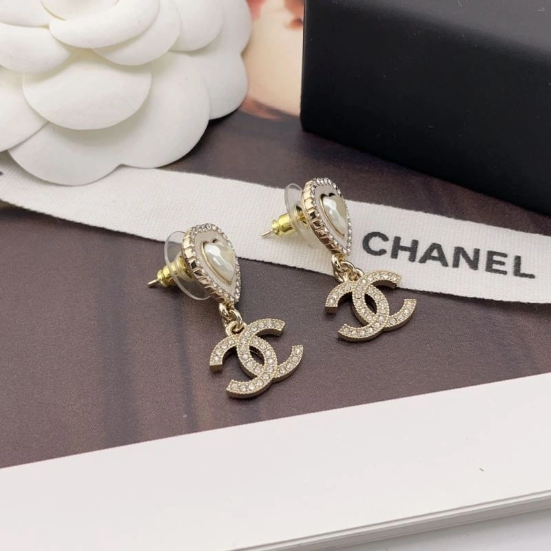 Top match Chanel Earrings