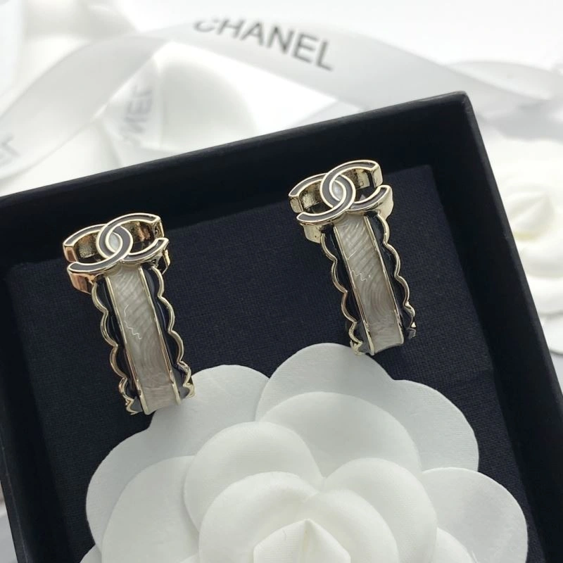 Accurate model Chanel Earrings