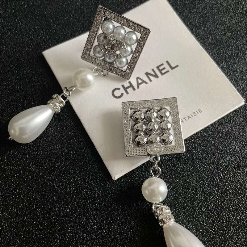 High accuracy Chanel Earrings