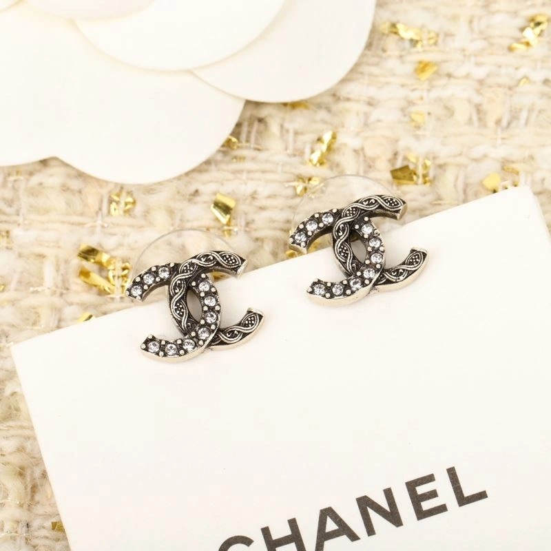 Top match Chanel Earrings