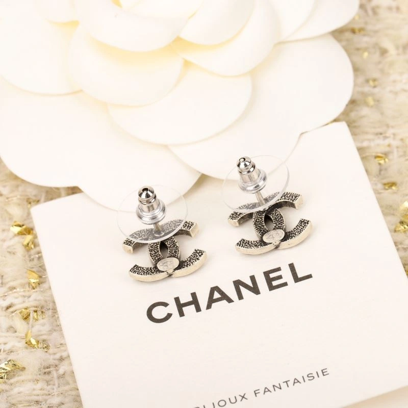 Top match Chanel Earrings
