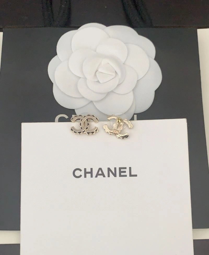 High accuracy Chanel Earrings