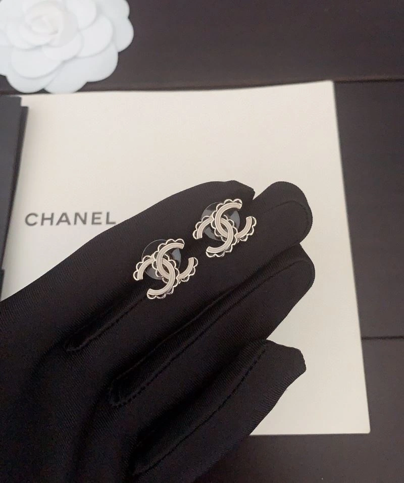 High accuracy Chanel Earrings