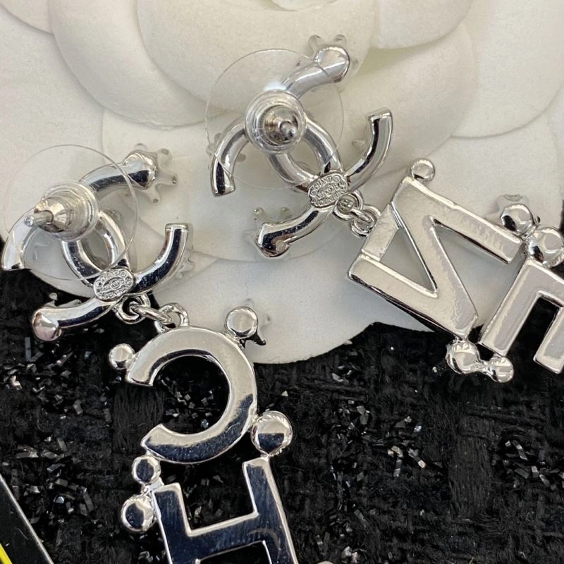 High accuracy Chanel Earrings