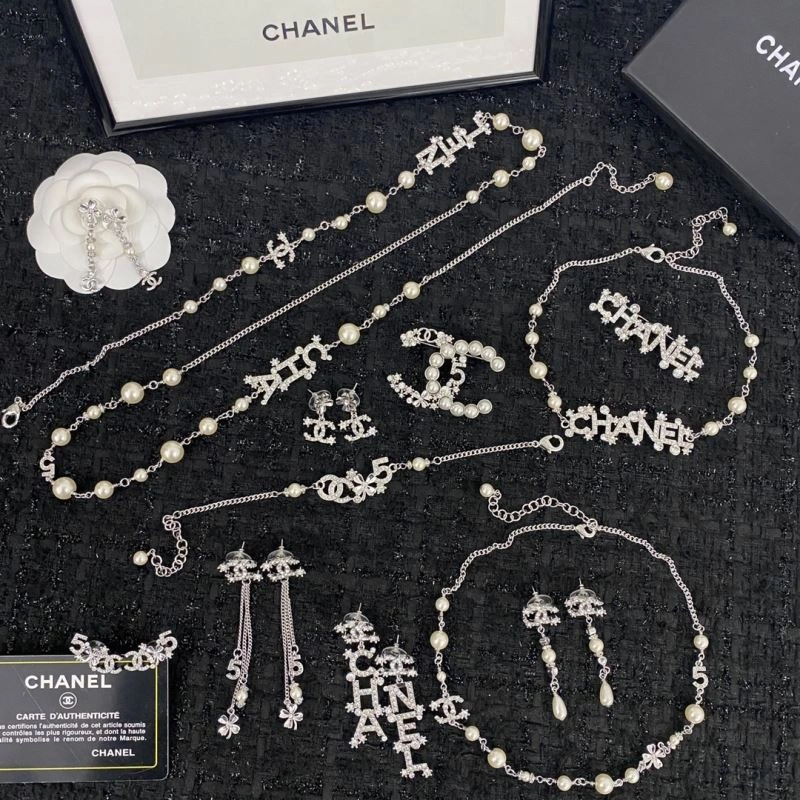 High accuracy Chanel Earrings