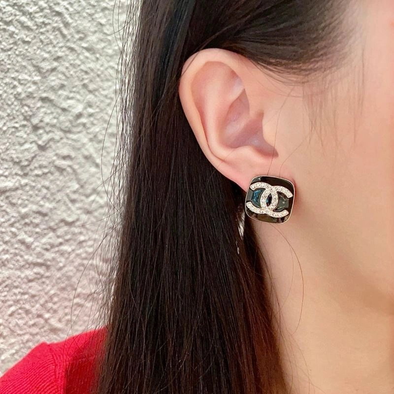 High accuracy Chanel Earrings