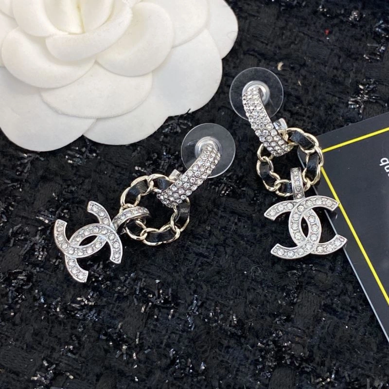 Top match Chanel Earrings