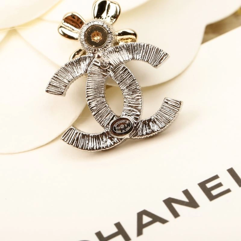 Top match Chanel Earrings