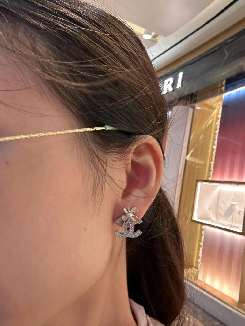 Top match Chanel Earrings