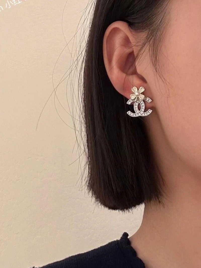 Top match Chanel Earrings