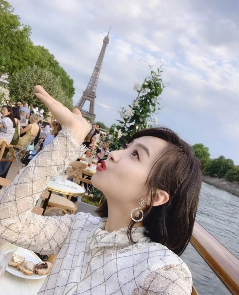 High fidelity Chanel Earrings