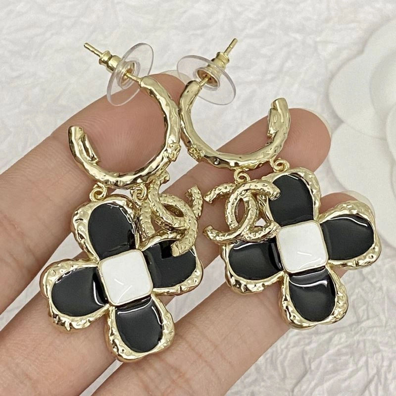 Top match Chanel Earrings