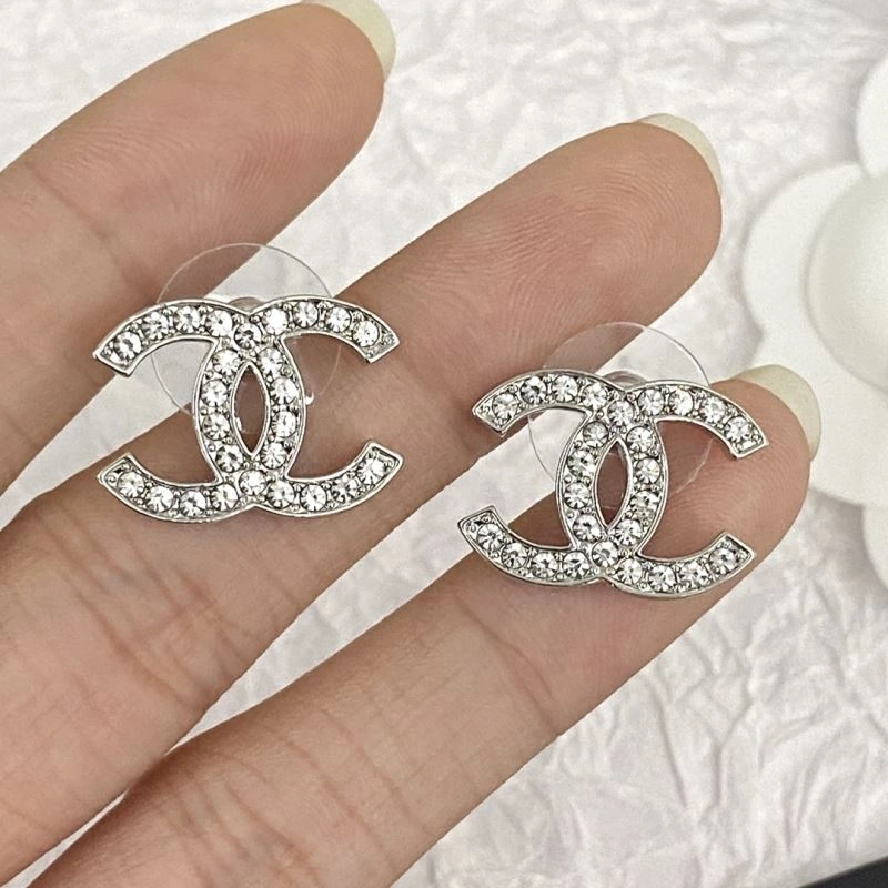 Top match Chanel Earrings