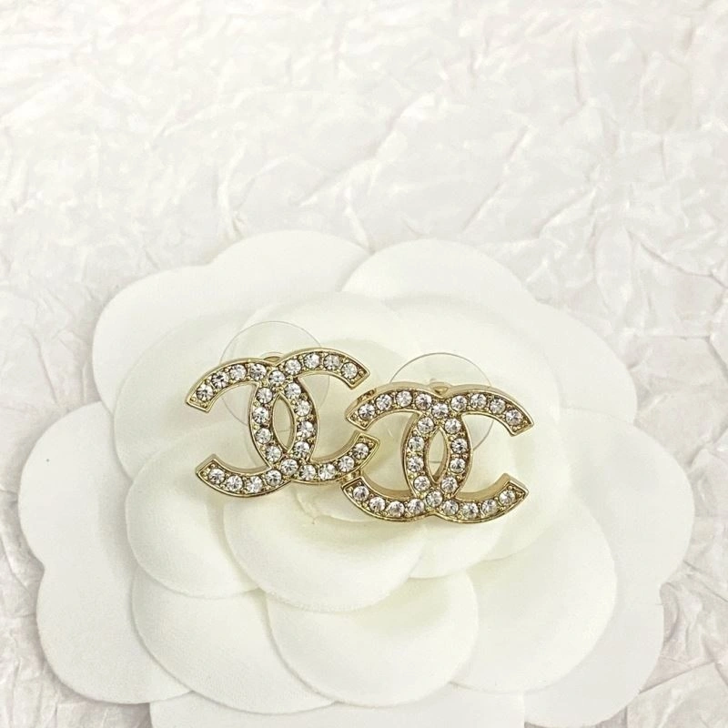 Top match Chanel Earrings