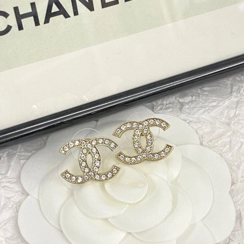 Top match Chanel Earrings
