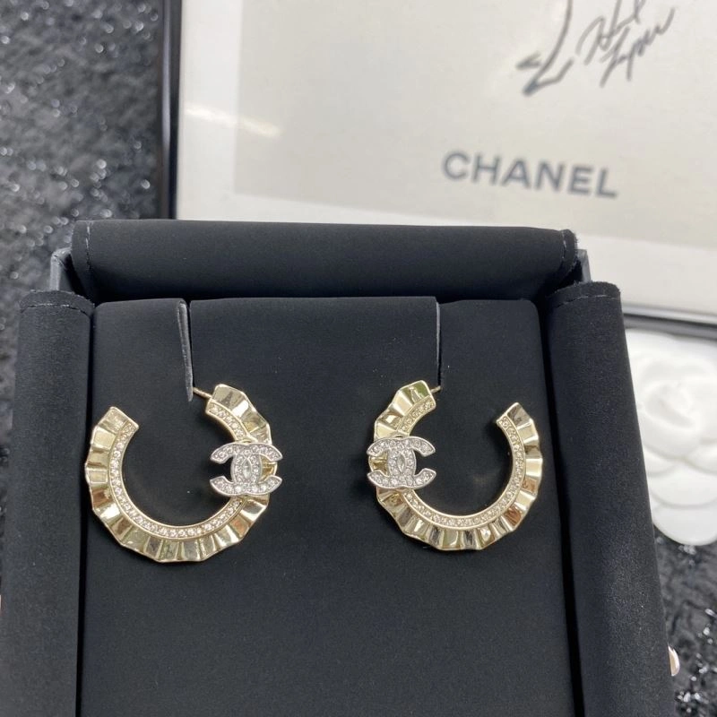 High accuracy Chanel Earrings