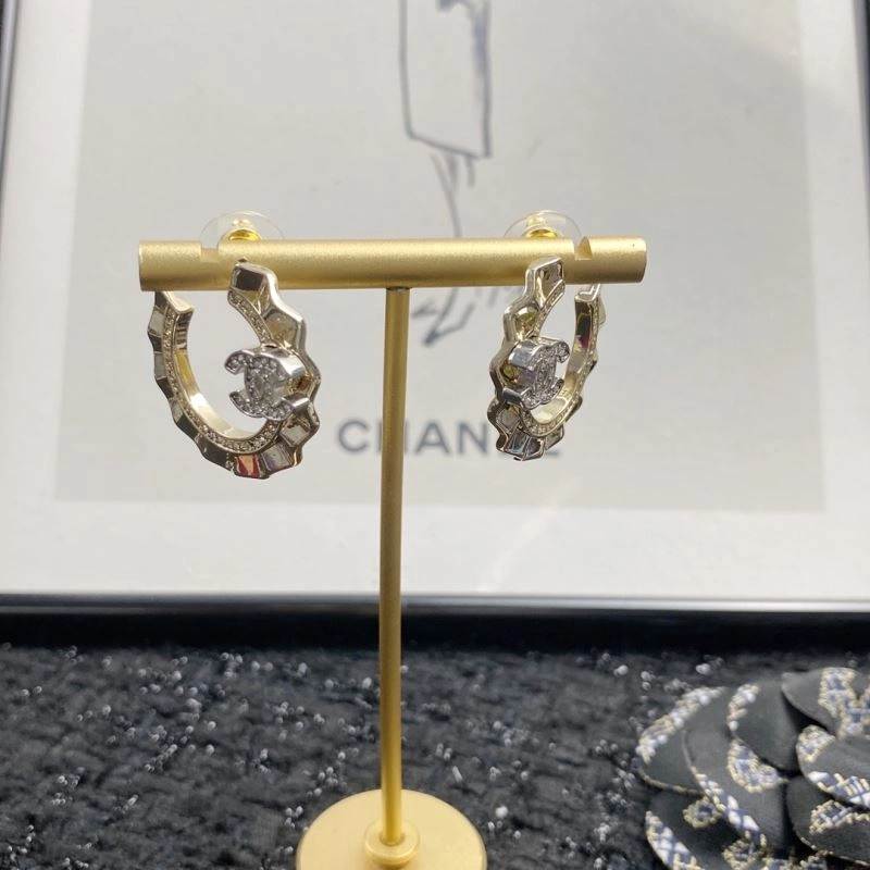 High accuracy Chanel Earrings