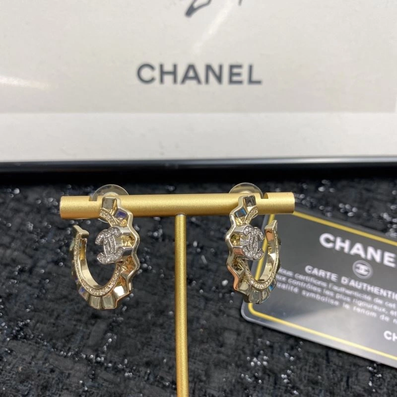 High accuracy Chanel Earrings