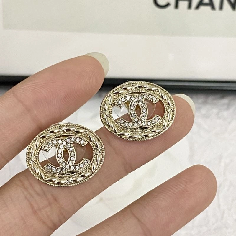 Top mirror Chanel Earrings
