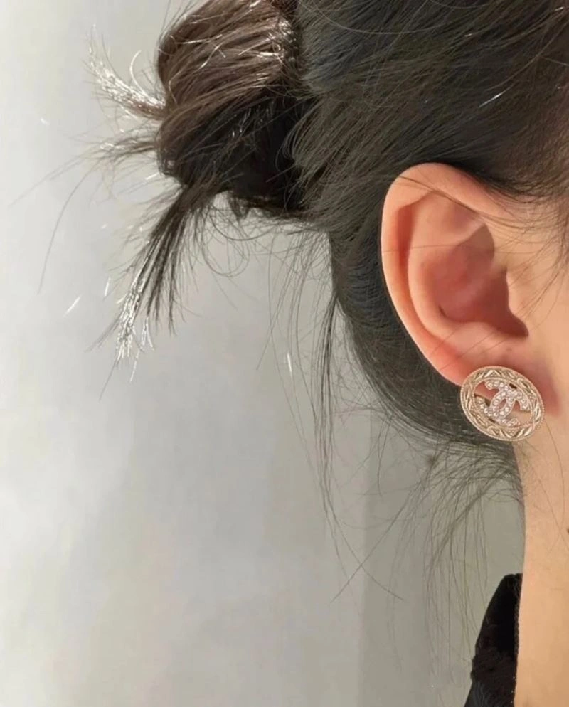 Top mirror Chanel Earrings