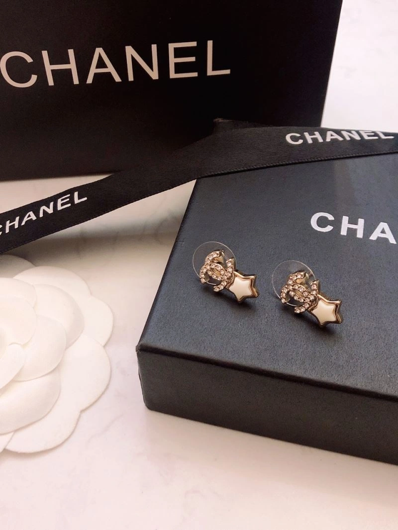 Top match Chanel Earrings