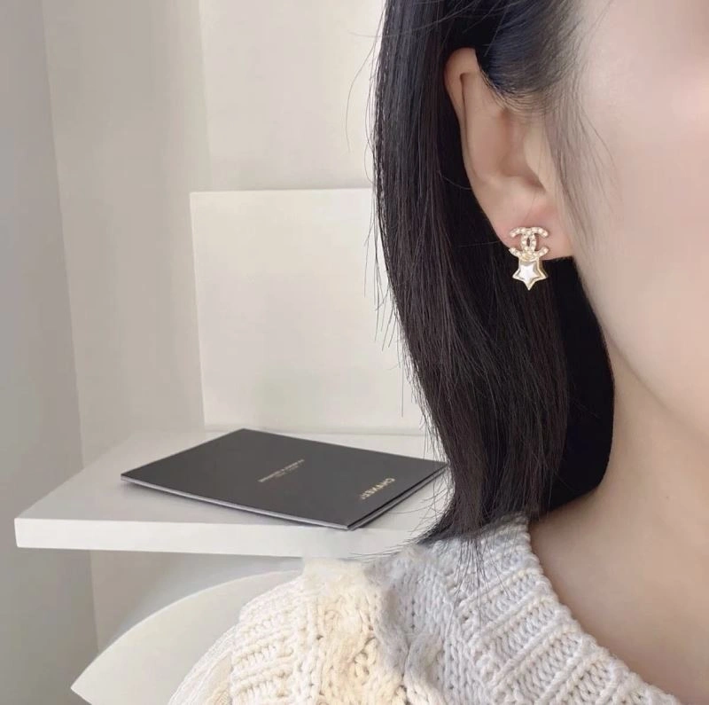 Top match Chanel Earrings