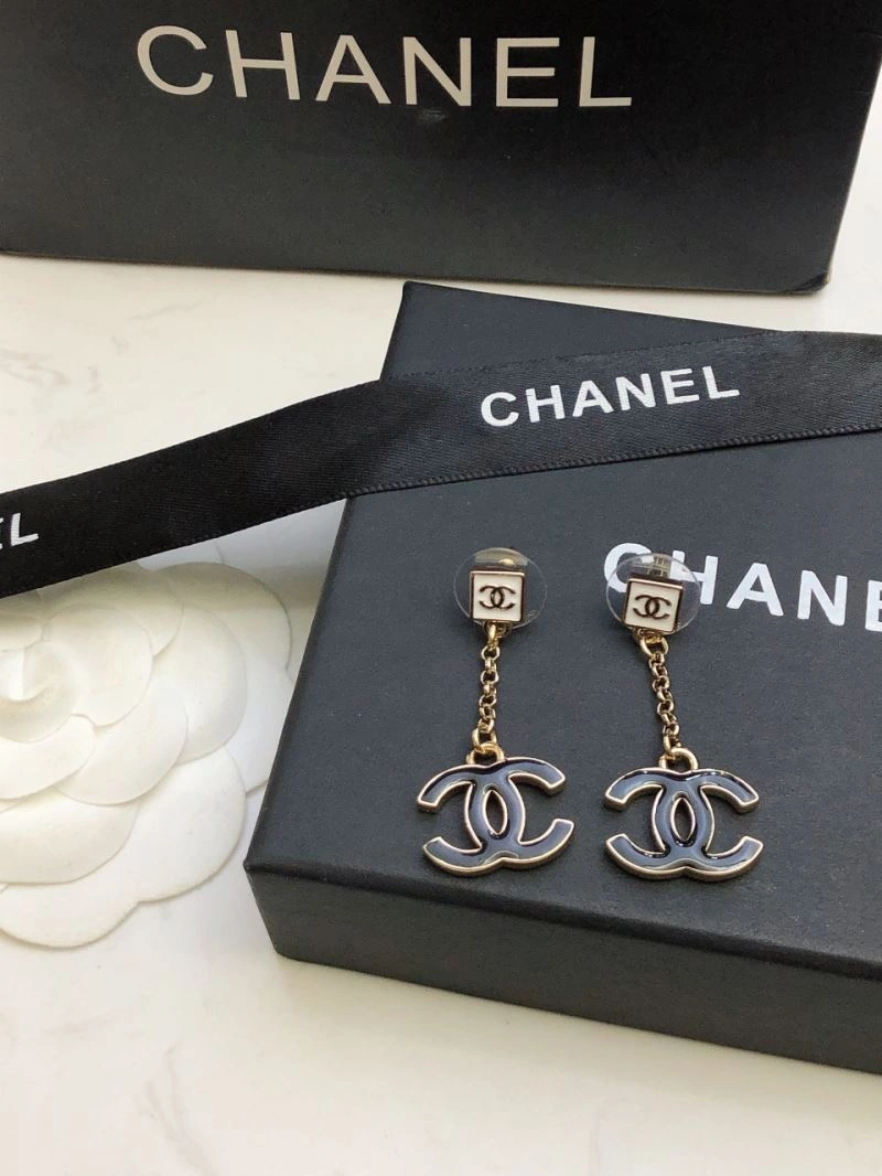 Top mirror Chanel Earrings