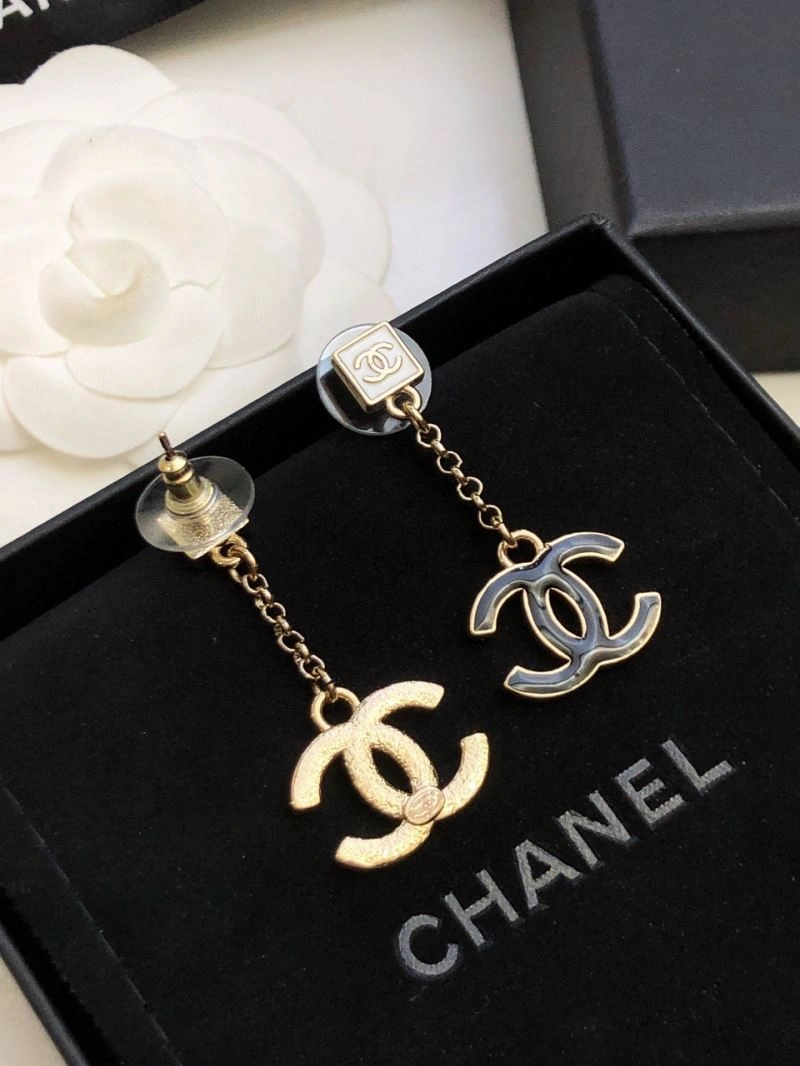 Top mirror Chanel Earrings