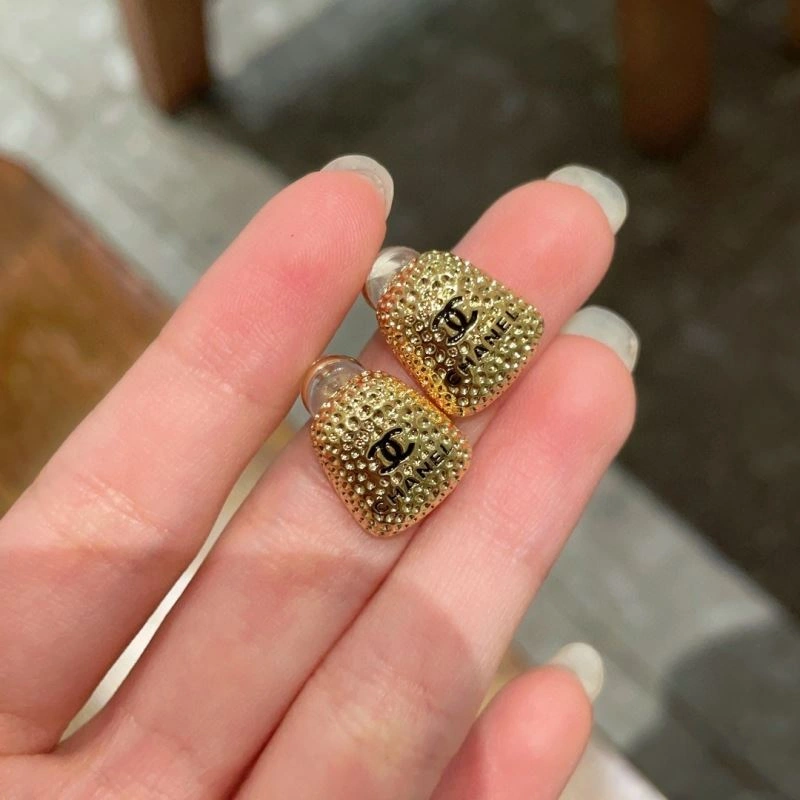 Top match Chanel Earrings