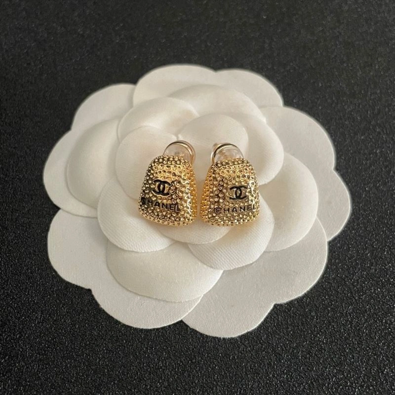 Top match Chanel Earrings