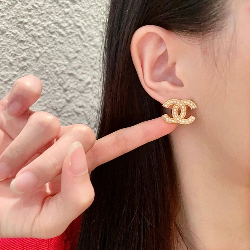 Top match Chanel Earrings