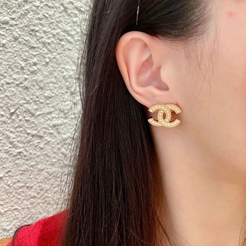 Top match Chanel Earrings