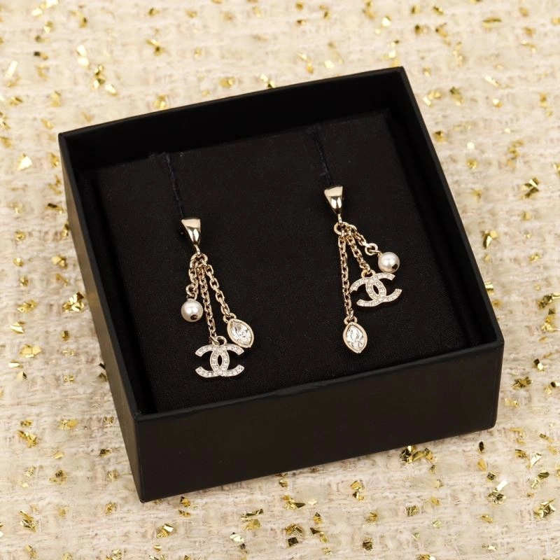 Top match Chanel Earrings
