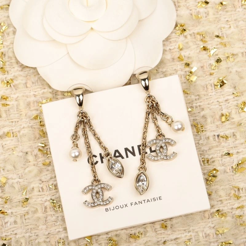 Top match Chanel Earrings