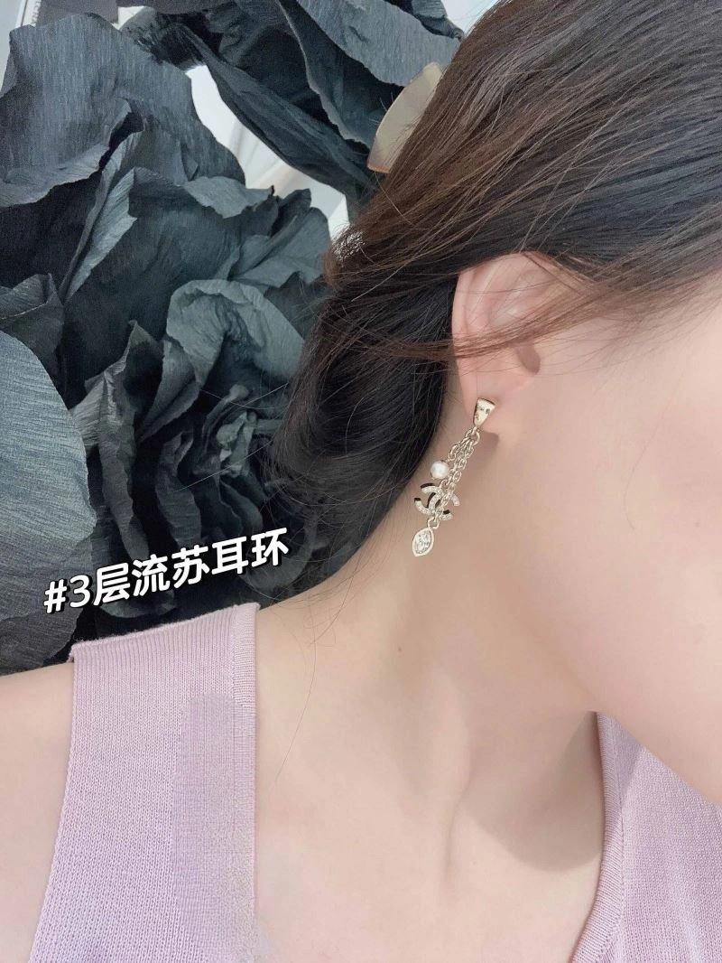 Top match Chanel Earrings